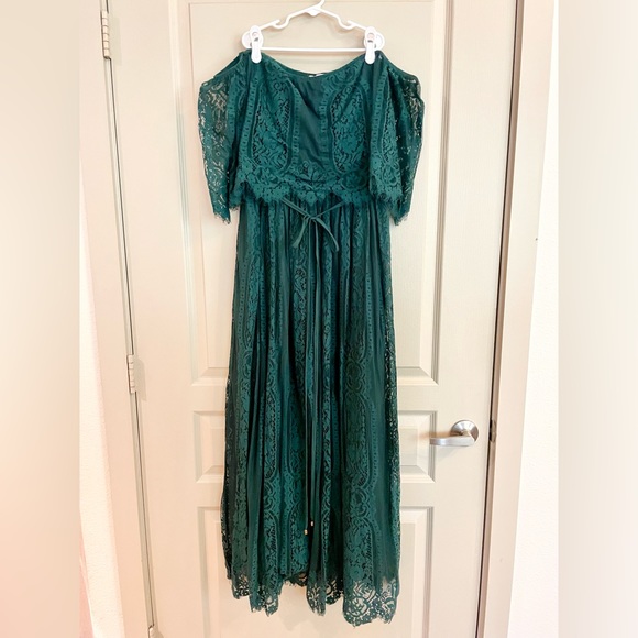 Baltic Born | Dresses | Baltic Born Caroline Lace Maxi Dress In Emerald | Poshmark